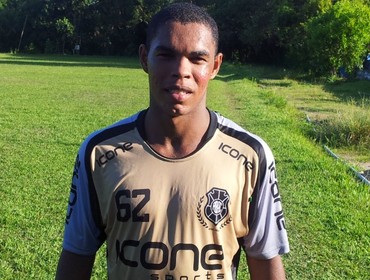 Comercial anuncia contratação do atacante Tiago Moura, ex-São Paulo