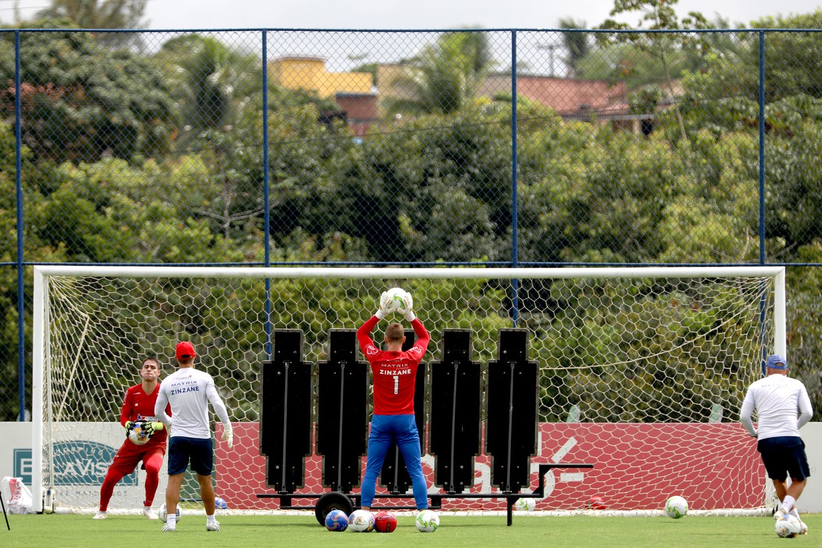Vídeo Treino Técnico E Bola Parada Bahia Fecha Preparação Para Pegar