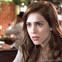 Natasha (Sophia Abrahão) descobre que é irmã de Nicole (Marina Ruy ...