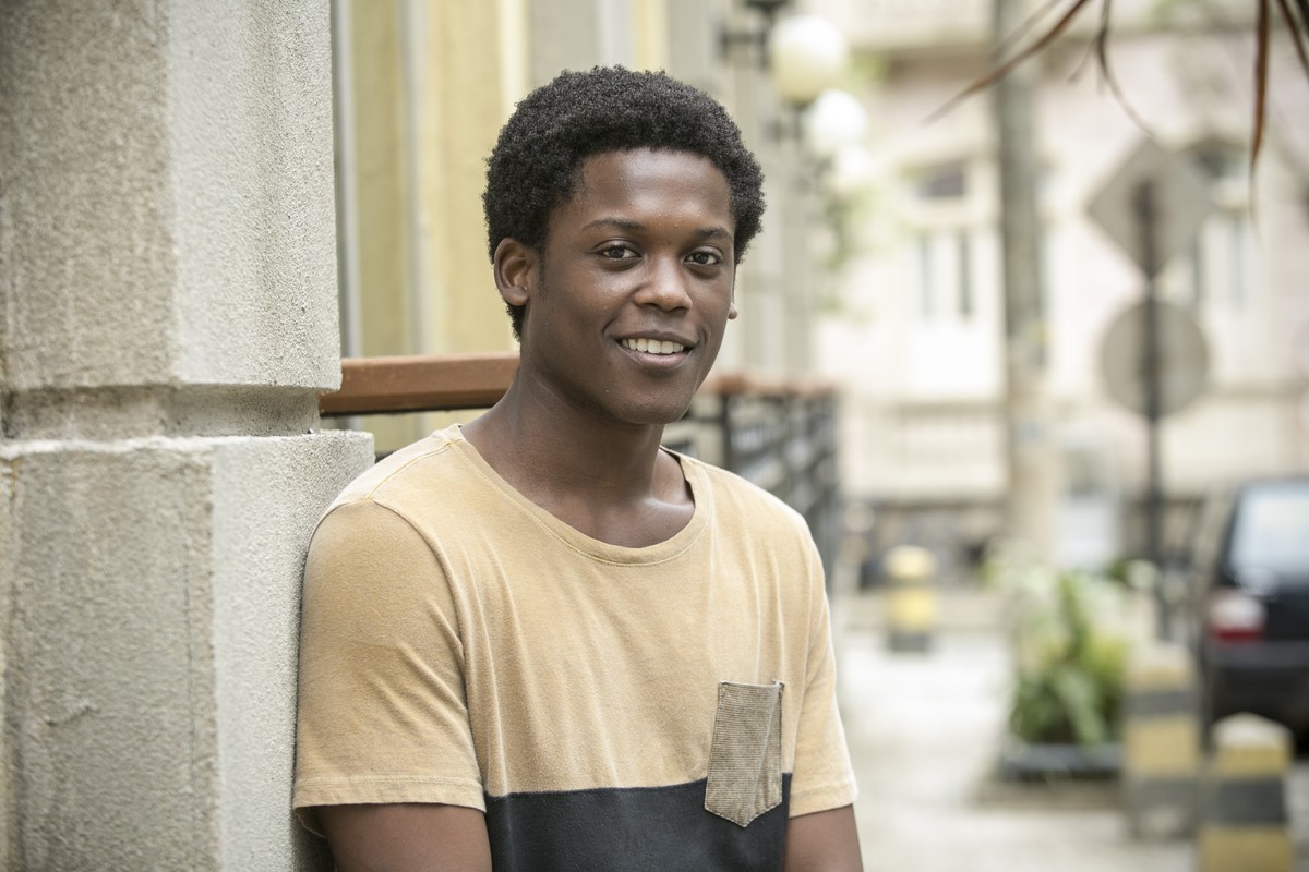 Maicon Rodrigues revela que tem vergonha de cantar em público ...