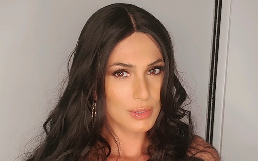 Lívia Andrade surge nas redes com novo visual e impressiona seguidores ...