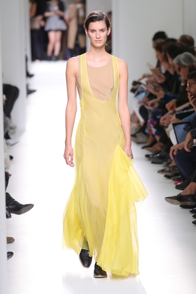 Hermès alia clássico atemporal da marca a desejos do momento | Desfiles ...