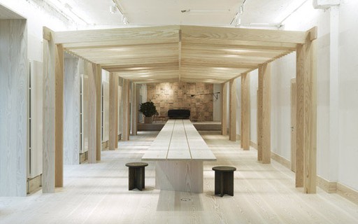 Design com a beleza da madeira natural - Casa Vogue | Lojas