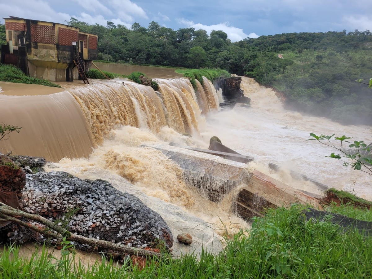Barragem do Carioca: nível do rio Pará baixa, mas segue acima do ideal ...