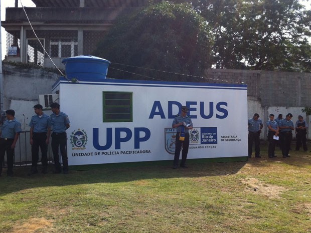 G1 - Ocupação do Alemão é emblemática, diz Beltrame ao inaugurar a 3ª ...