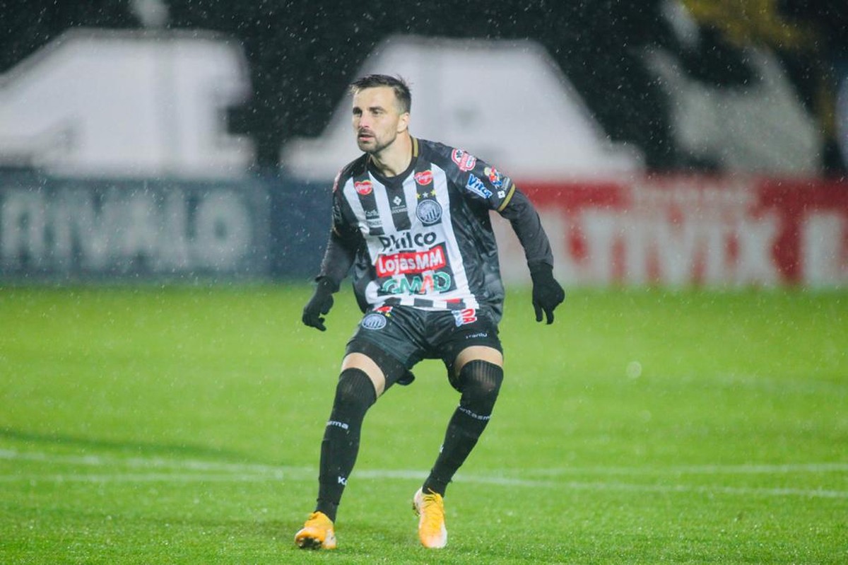 Rafael Longuine volta aos treinos no Operário-PR e vira opção para ...