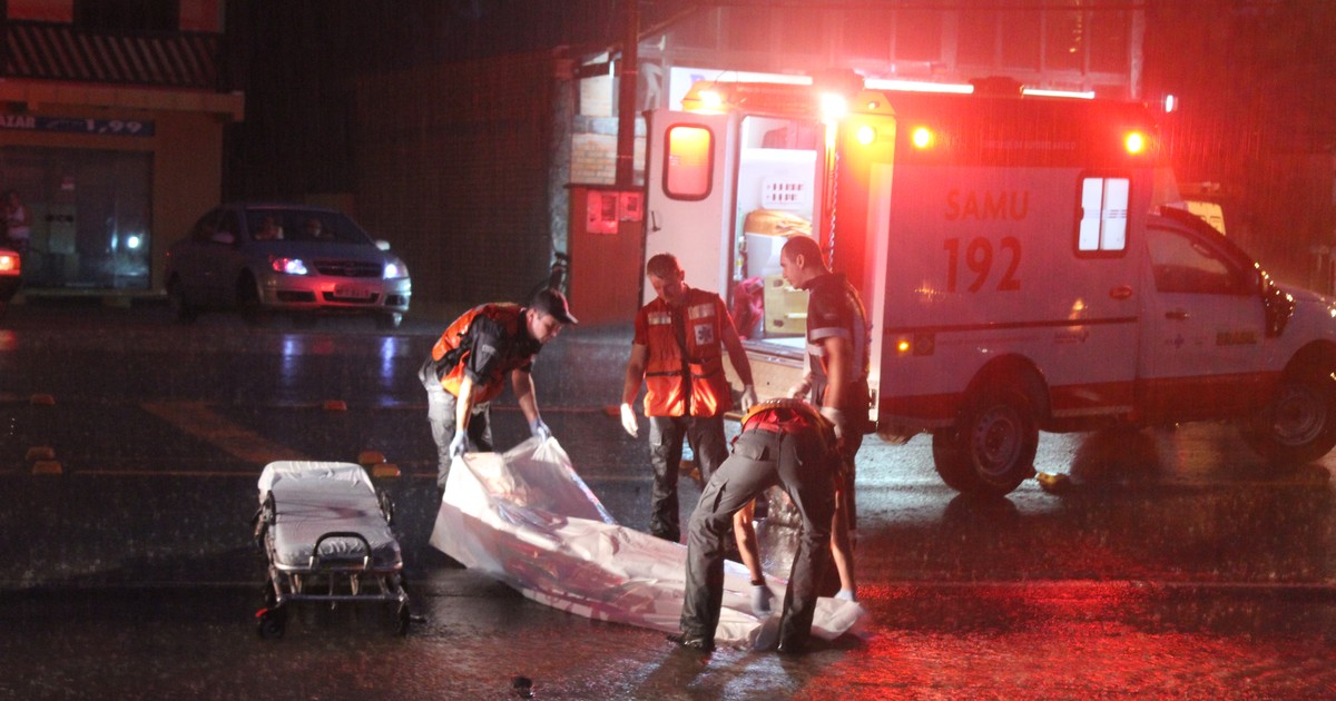 G1 - Ciclista de 74 anos morre atropelado na SC-421, em Pomerode ...