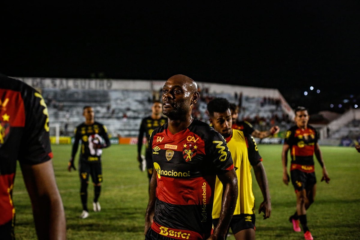 Vagner Love pode estrear como titular na temporada em Sport x ABC, diz ...