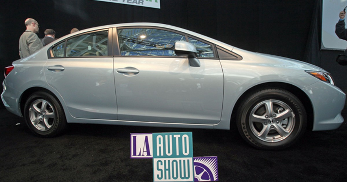 Auto Esporte - Honda Civic movido a GNV é eleito 'o carro verde do ano’