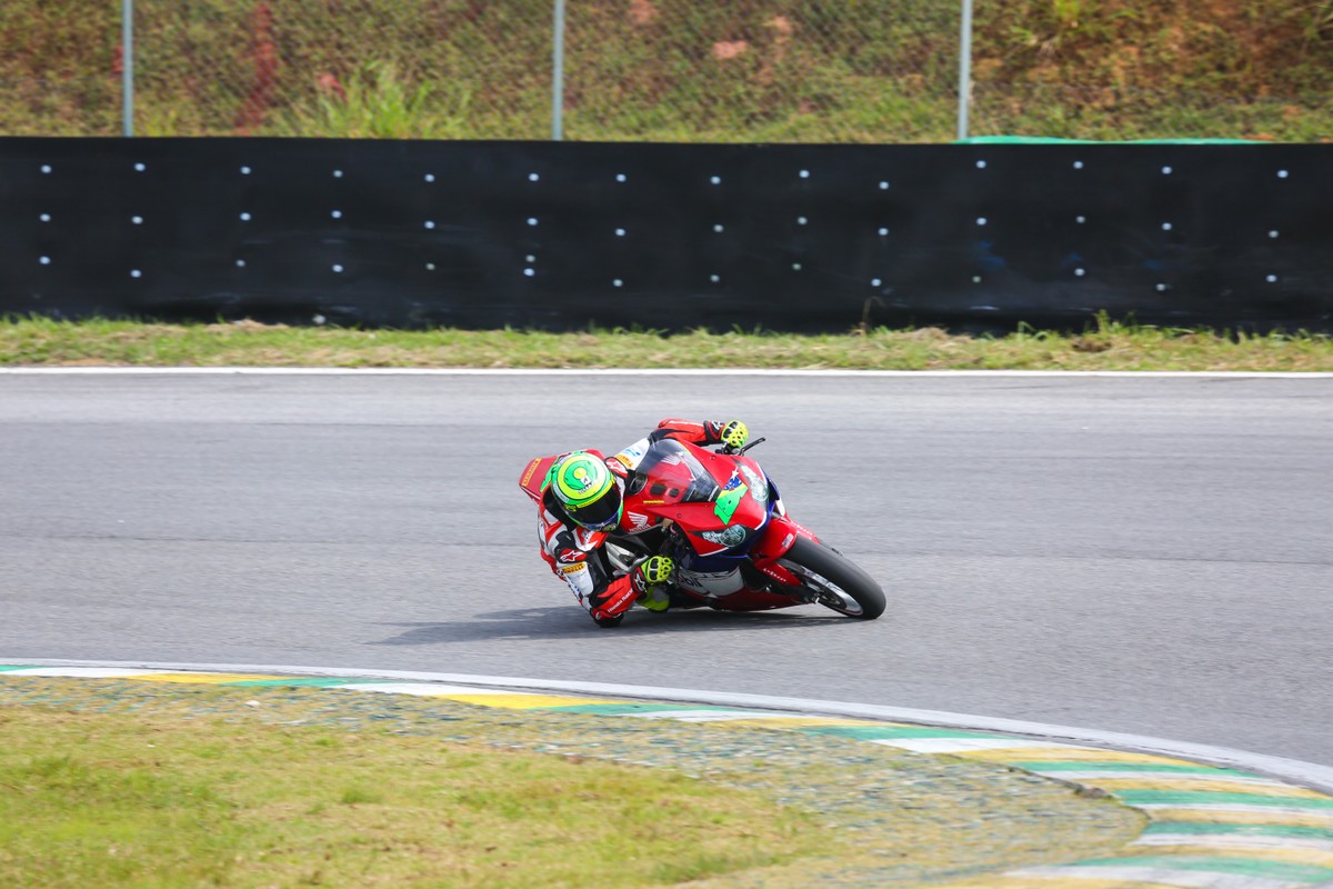 Eric Granado lidera treinos livres para etapa do SuperBike Brasil em ...