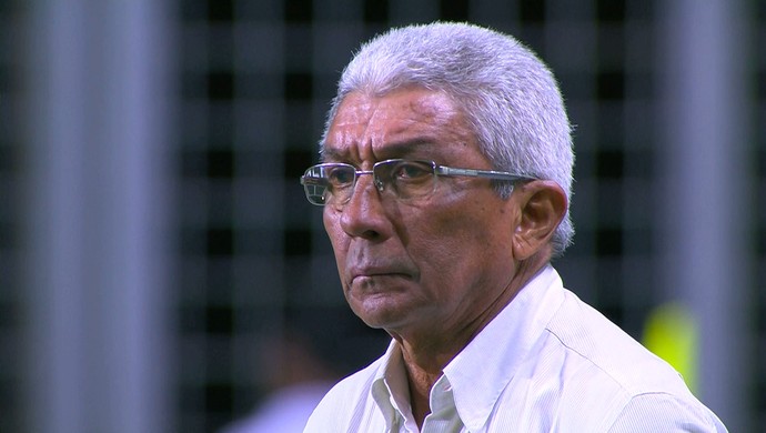 Com futuro indefinido, Givanildo elogia grupo e mostra expectativa por acesso | globoesporte.com