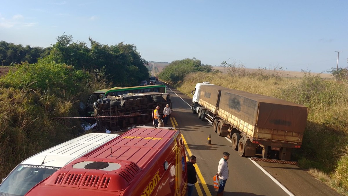 Acidente envolvendo três veículos deixa um morto em rodovia de MS | Mato Grosso do Sul | G1