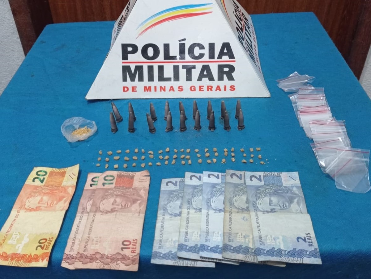 Pm Apreende 60 Pedras De Crack E Outras Drogas Durante Operação Em Juiz