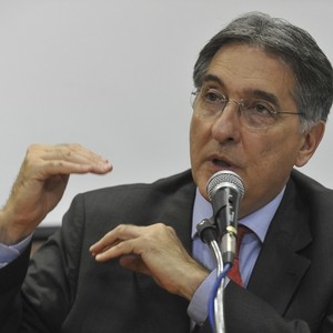 OMC terá excelente diretor-geral, diz ministro Pimentel - Época ...