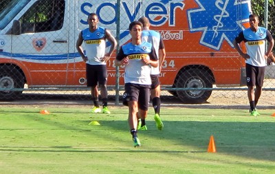 Ao ganhar nova chance, Lucas Zen é reintegrado a elenco principal do Bota