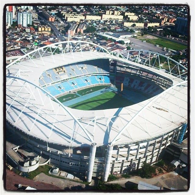 Do Maracanã ao Divino: repórter aéreo coleciona fotos de estádios ...