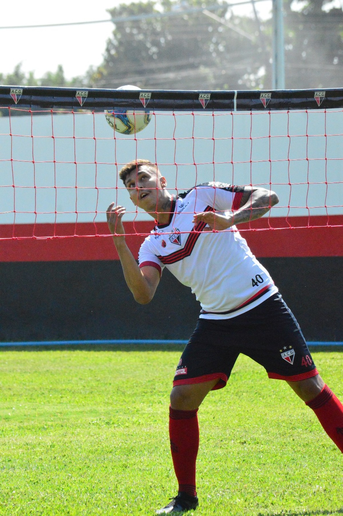 Na volta ao Brasil, Crysan mira acesso com Atlético-GO e espera usar a ...