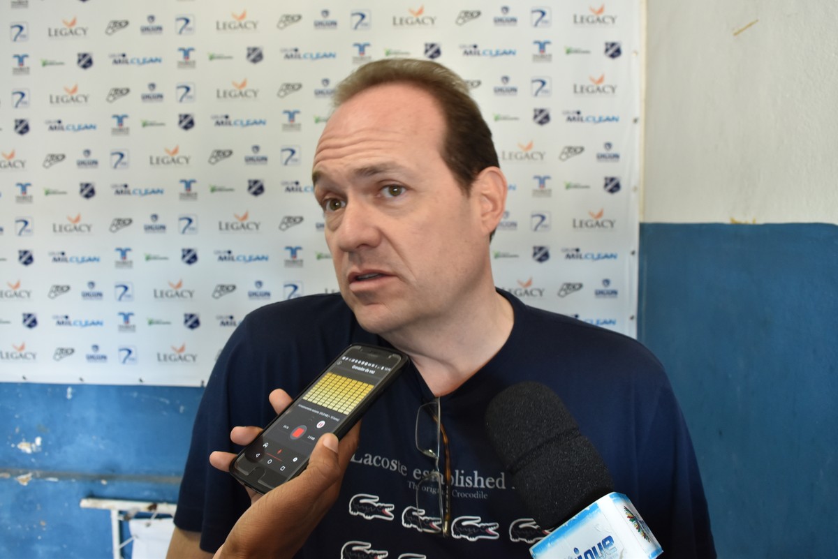 Arini explica chegada antecipada de Ivan Izzo e diz que quer título da ...