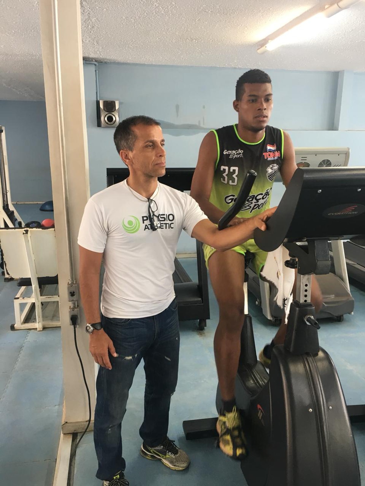 Com dores no joelho, Michel Renner é dúvida em partida decisiva do ...