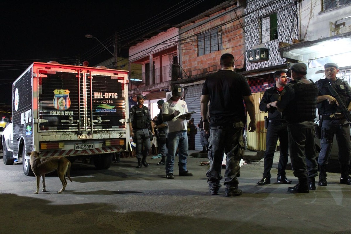 Homem é Morto Com Mais De 10 Tiros Na Zona Leste De Manaus Amazonas G1