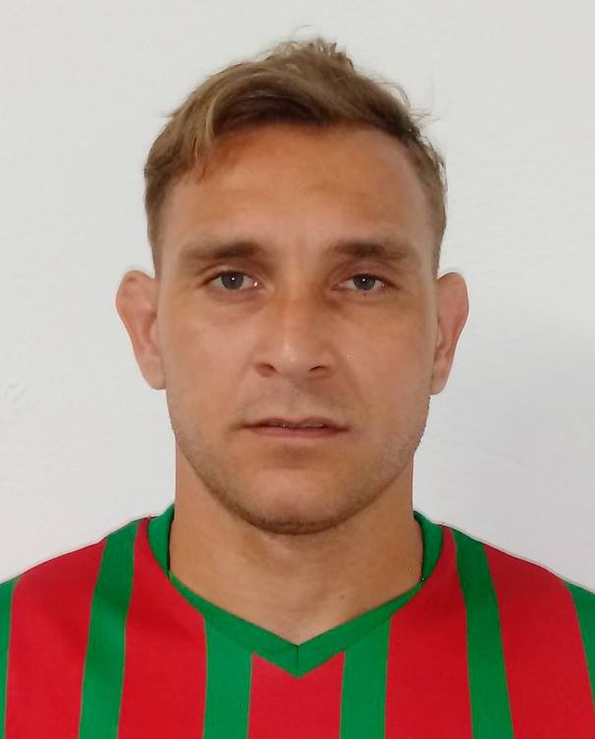 Portuguesa Santista apresenta zagueiro Gustavo Henrique, ex-São ...