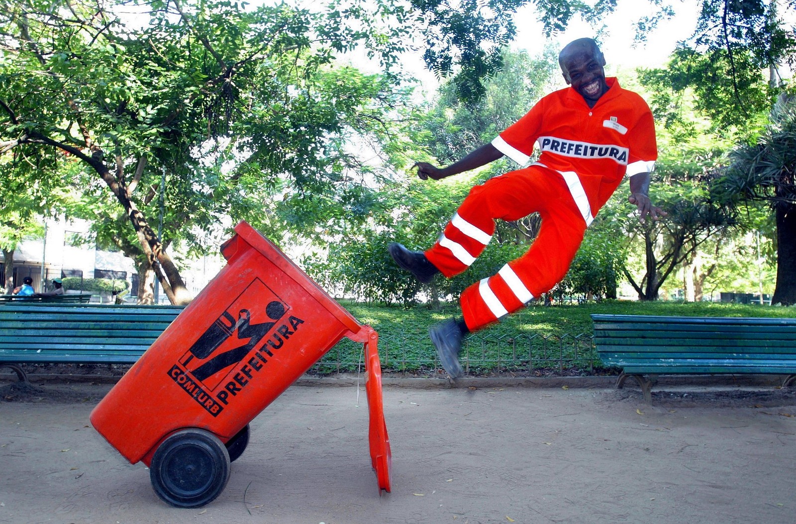 Gari Sorriso completa 25 anos de Sambódromo e festeja bodas de prata ...