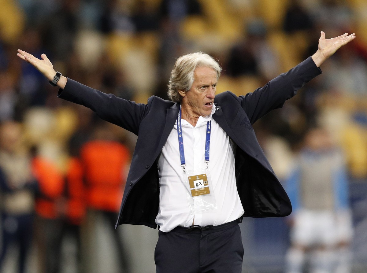 Jorge Jesus e o complexo de Messias | Meia encarnada | ge