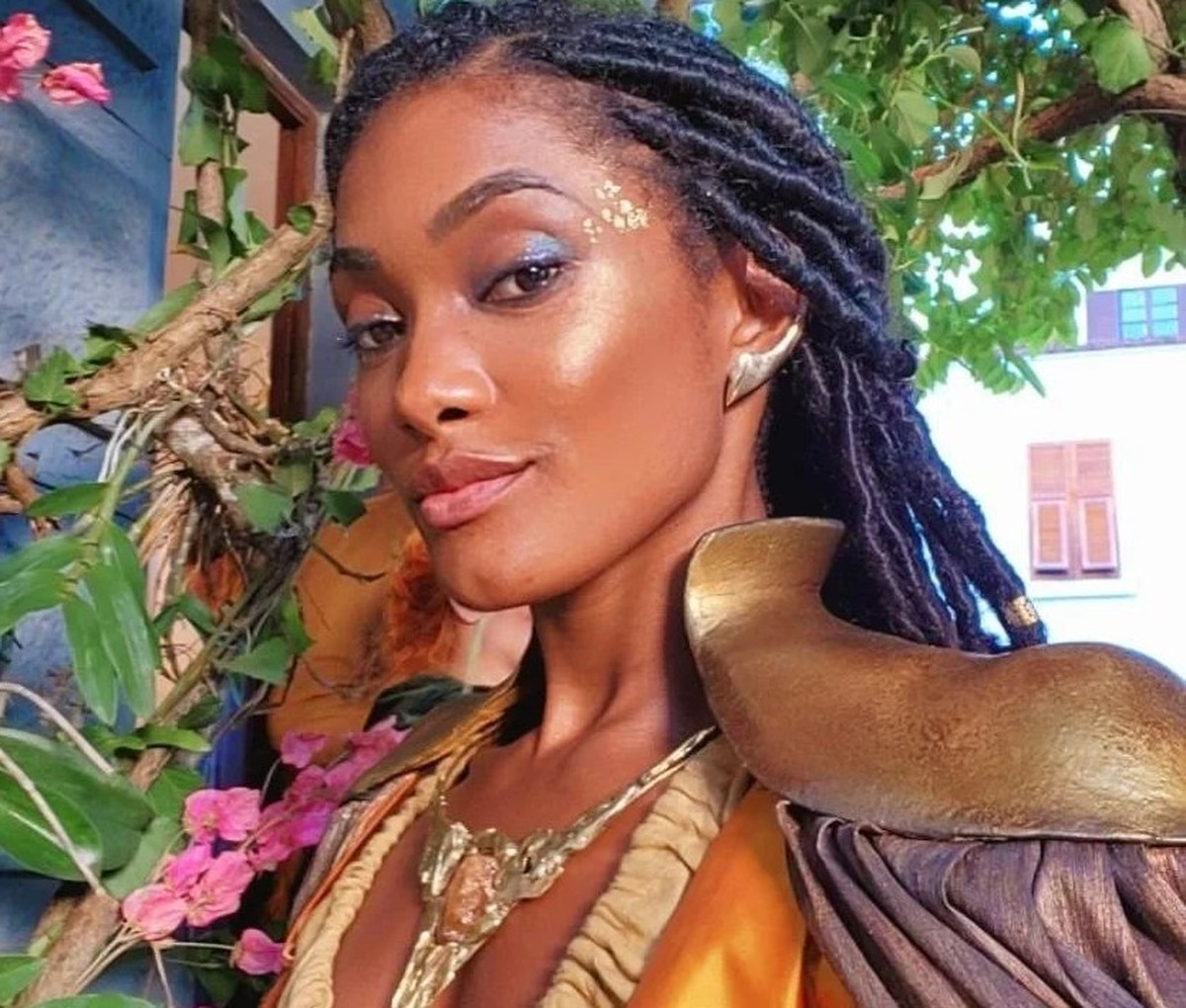 Erika Januza celebra 37 anos: 'Aqui é positividade sempre'; relembre os ...