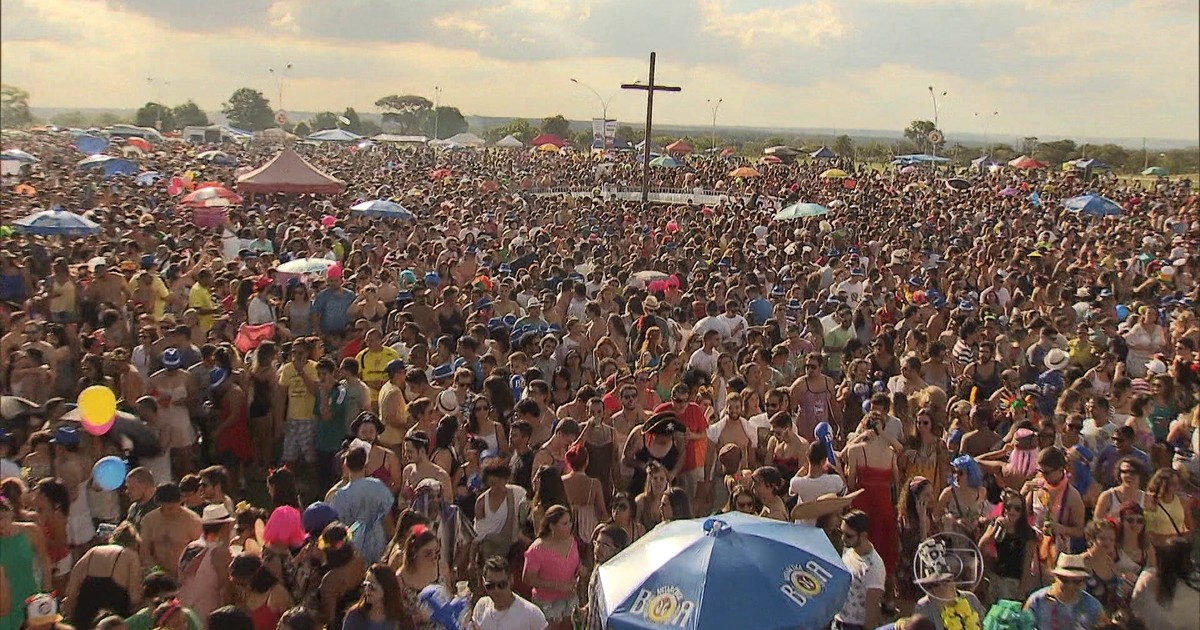 G1 - Carnaval do DF tem Pacotão e outros 15 blocos neste domingo ...