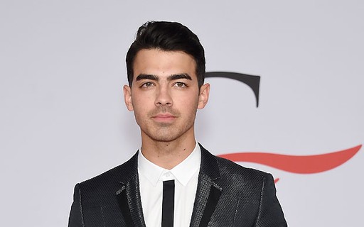 Joe Jonas anuncia sua nova banda com vídeo teaser na web - Quem | Popquem