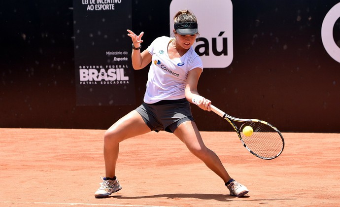 Em disputa de torneio future, Gabriela Cé luta para se reabilitar no tênis
