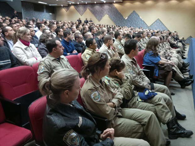 G1 - Mais de 250 agentes iniciam curso de formação da PRF no RS ...