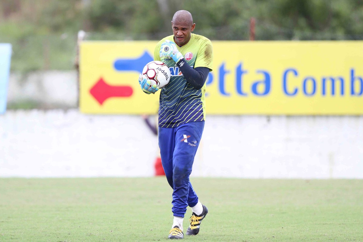 Tiago Cardoso se reúne com diretoria e pede para deixar o Náutico ...