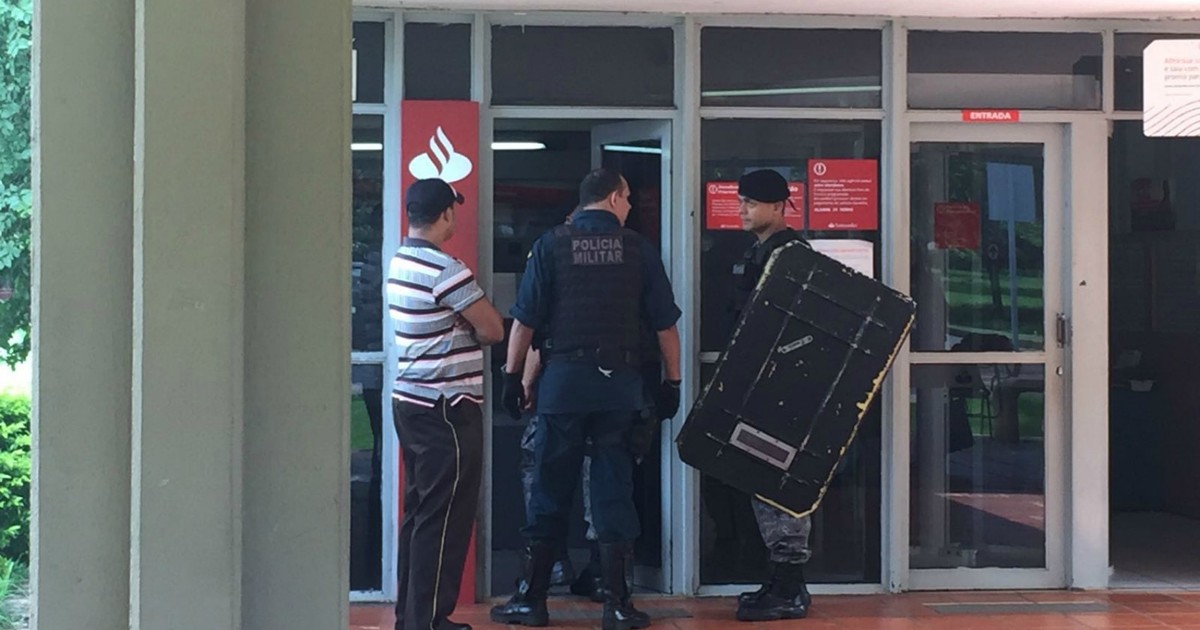 G1 - Suspeitos levaram R$ 10,5 mil de caixa eletrônico da UFMS, diz polícia - notícias em Mato ...