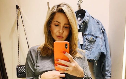 Ana Paula Saad mostra barrigão da terceira gravidez; vídeo - Quem ...