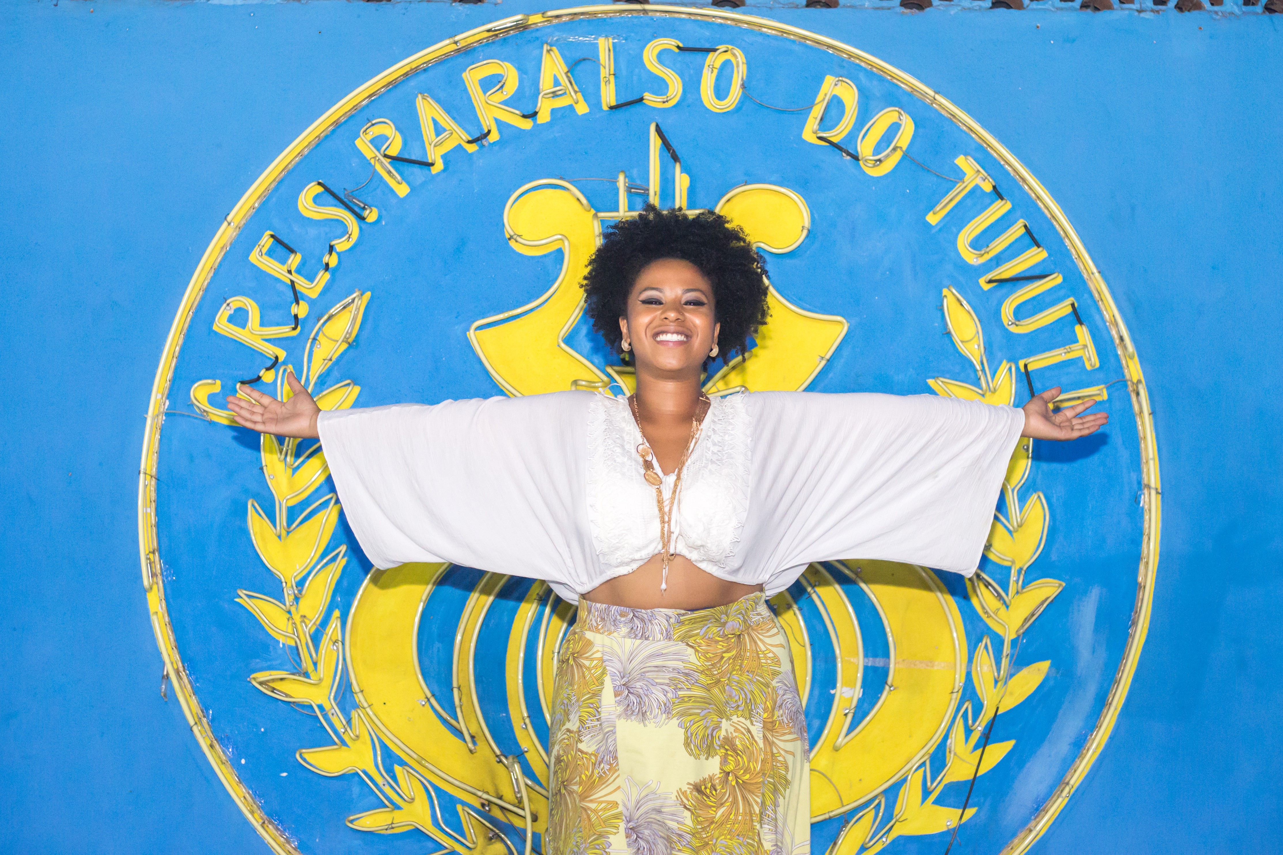 Tuiuti renova com Grazzi Brasil, única mulher entre os principais ...