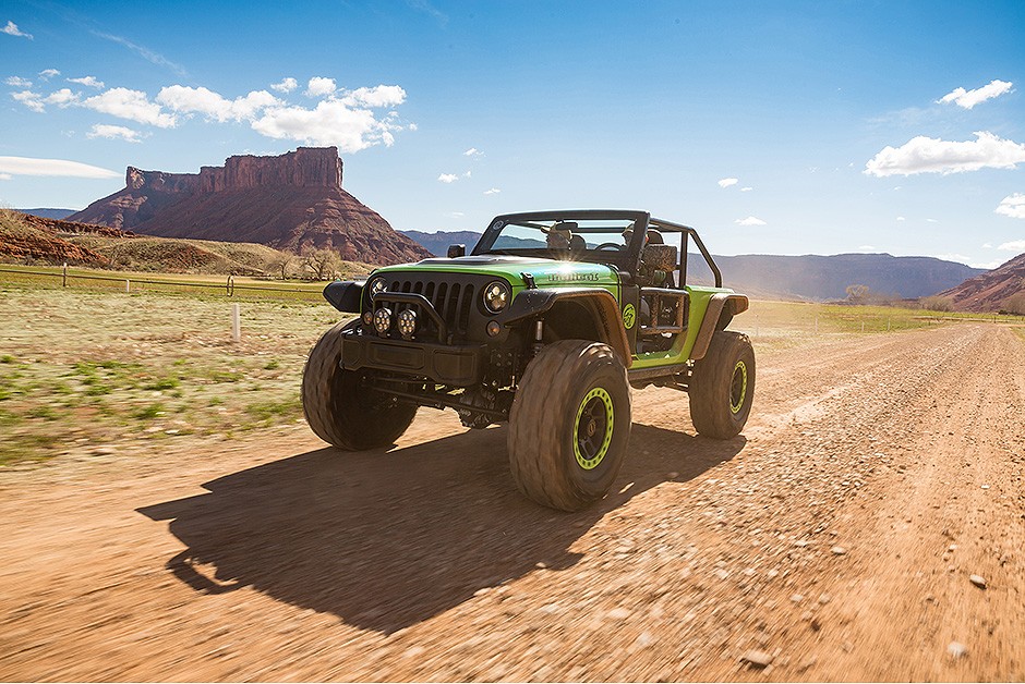 Aceleramos, ou quase, o Jeep Trailcat, o Wrangler com motor Hellcat ...