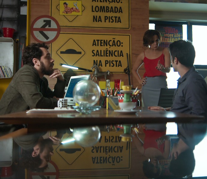 Apaixonado por Ana, Tito resolve pedir demissão - notícias em Vem por aí