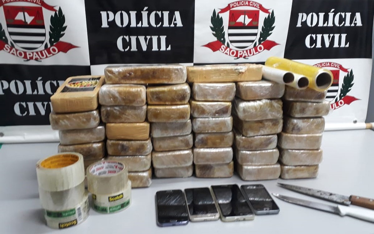 Polícia Civil apreende 40 quilos de pasta base de cocaína dentro de ...