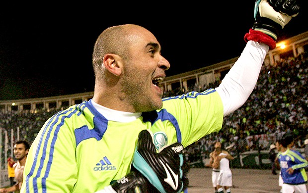 São Marcos exalta Romário: 'Era que nem jogar contra o Neymar hoje ...