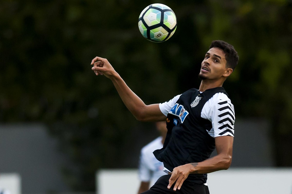 Lucas Veríssimo se anima com sequência de jogos no Santos: "Estou ...