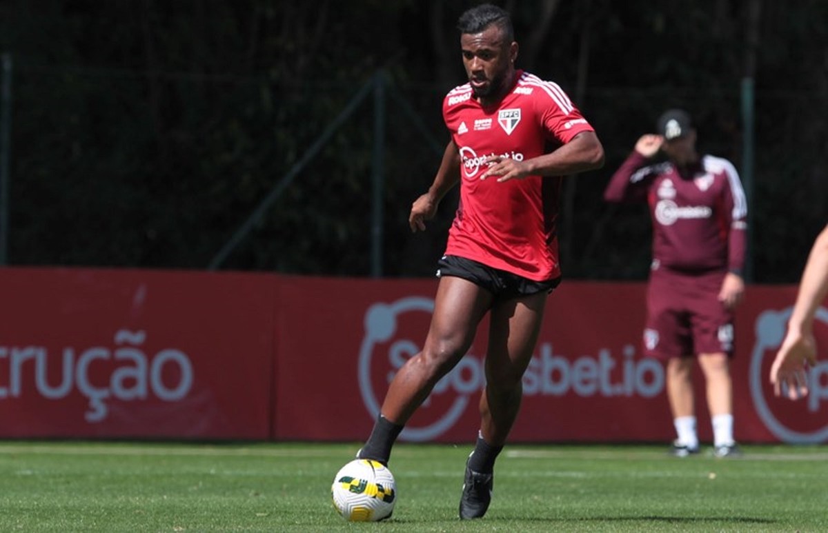 Luan treina sem limitações e se aproxima de retorno ao São Paulo | são ...