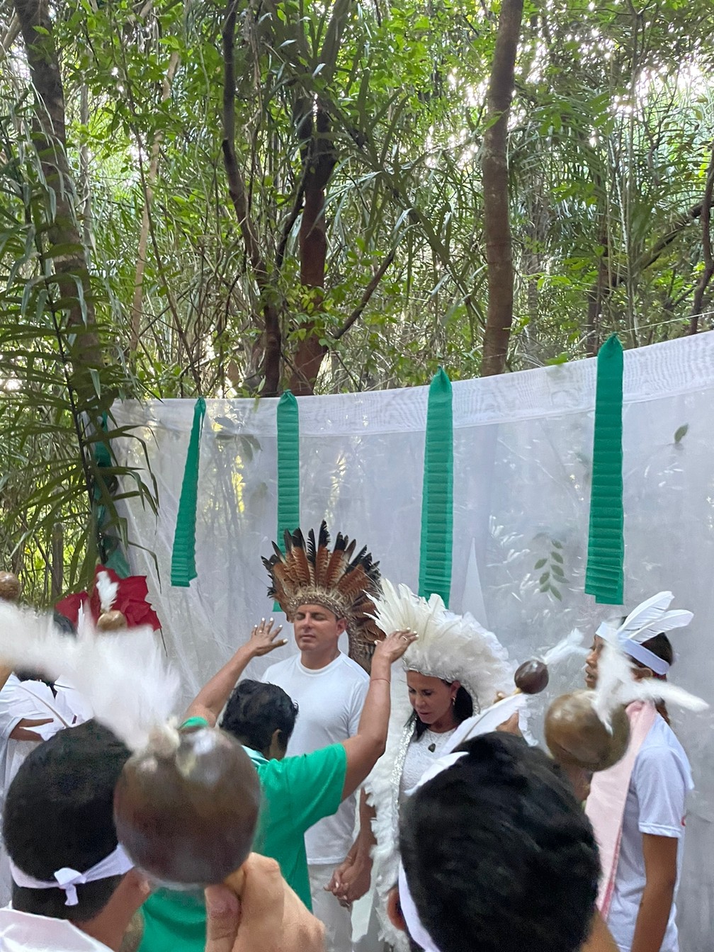 Notícias | Casamento de Gretchen e Esdras recebe bênçãos de pajé e ...