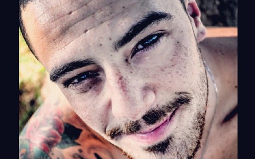 Felipe Titto mostra sardinhas para dar "boa tarde" aos seguidores ...