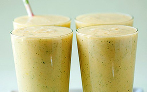 Vitamina de leite de coco - Casa e Jardim | Sem álcool