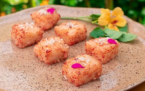 Tapioca diferentona é feita na folha de bananeira. Aprenda a preparar ...