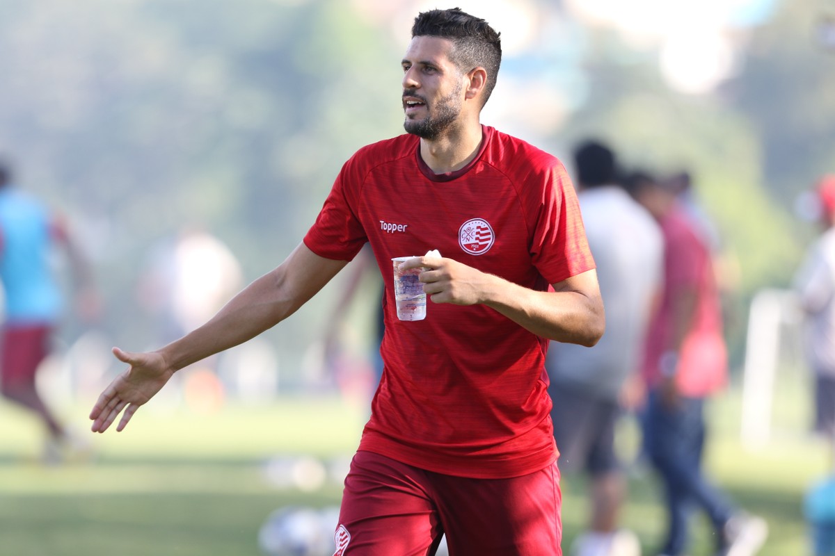 Maylson reaparece como opção e realça importância no Náutico | náutico | ge