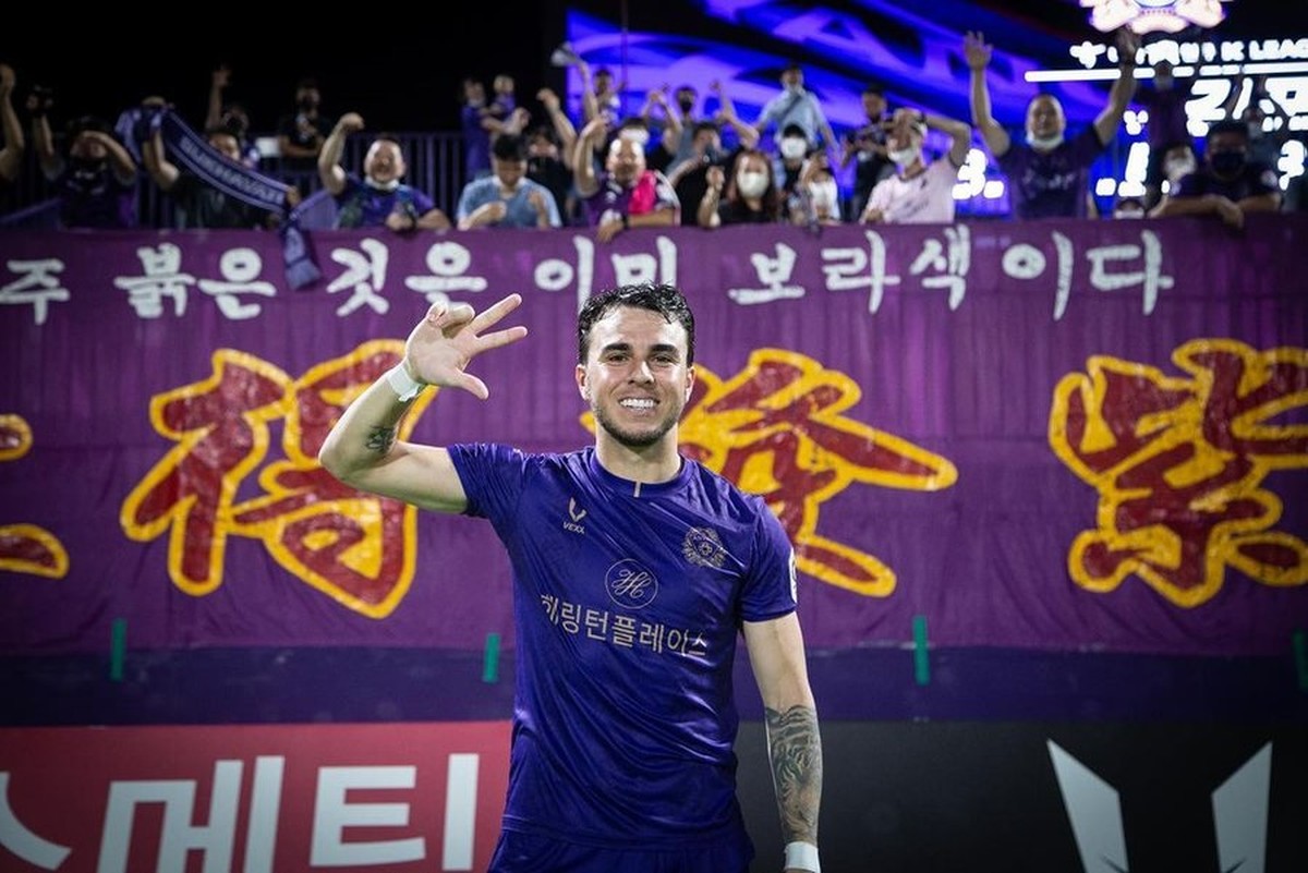 Andrigo é o 1º jogador a marcar um hat-trick na história do FC Anyang ...