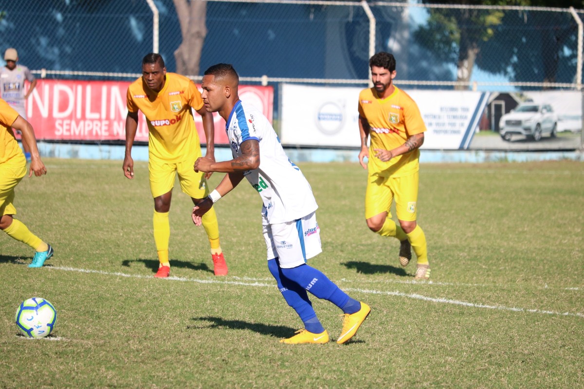 Carlos Vitor reconhece que mudou o jeito de bater na bola em pênalti ...