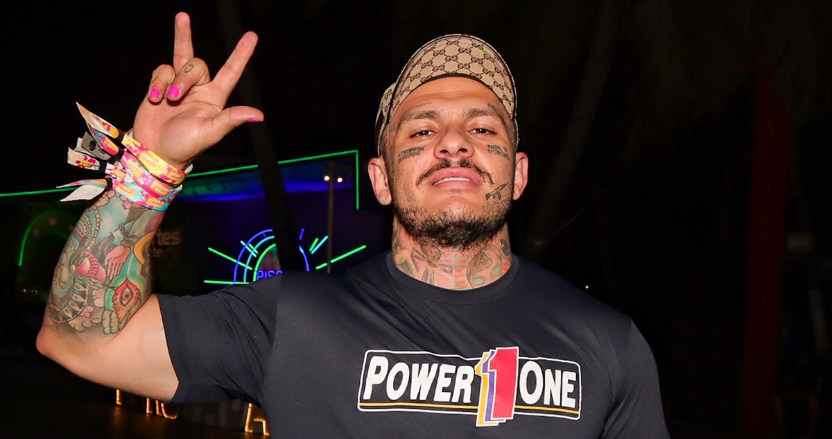 Toguro chega para Farofa da Gkay em meio a rumores de expulsão ...